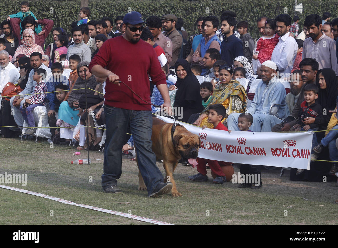 Pakistani People with their pets participating in Dog Show "Royal ...