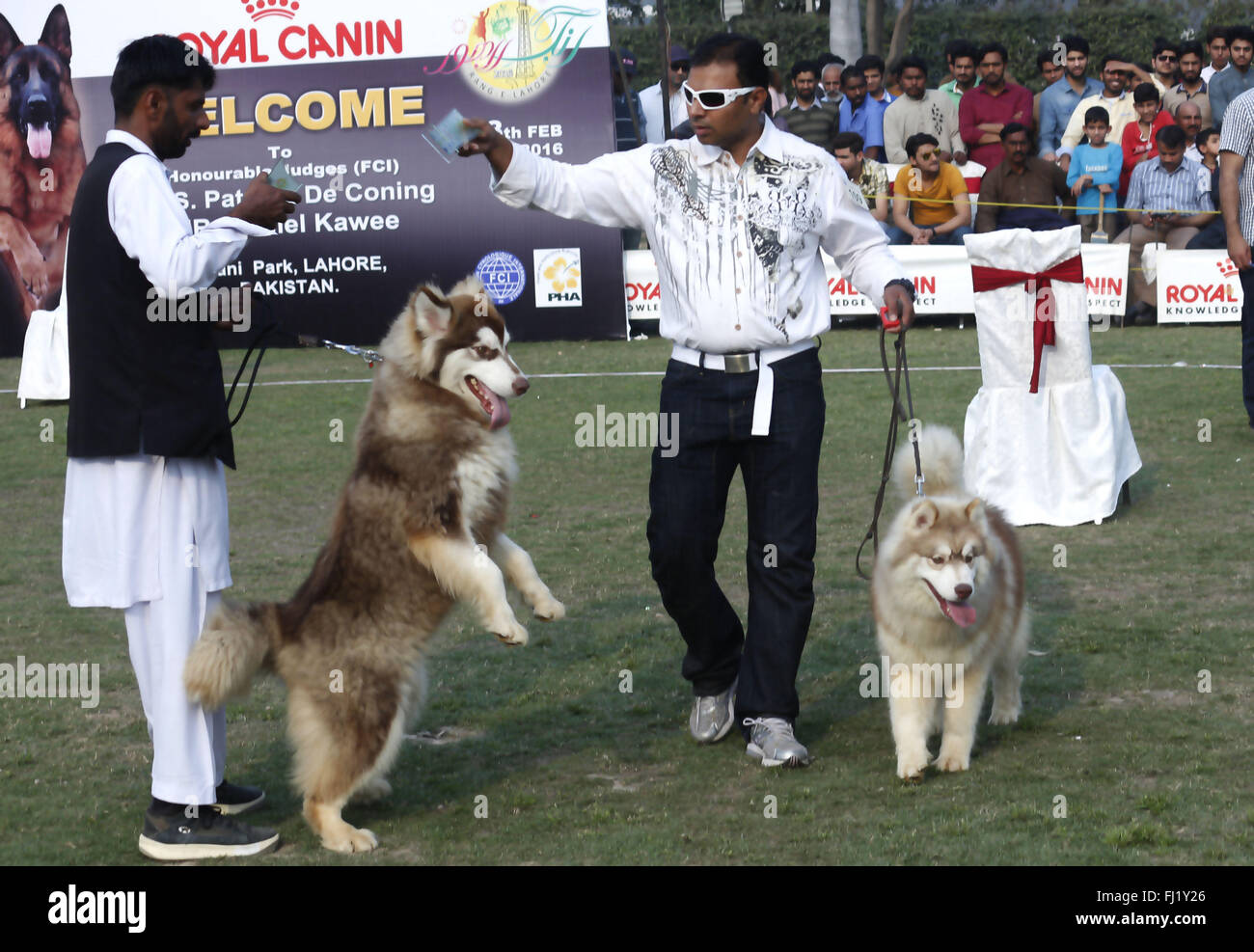 Pakistani People with their pets participating in Dog Show "Royal ...