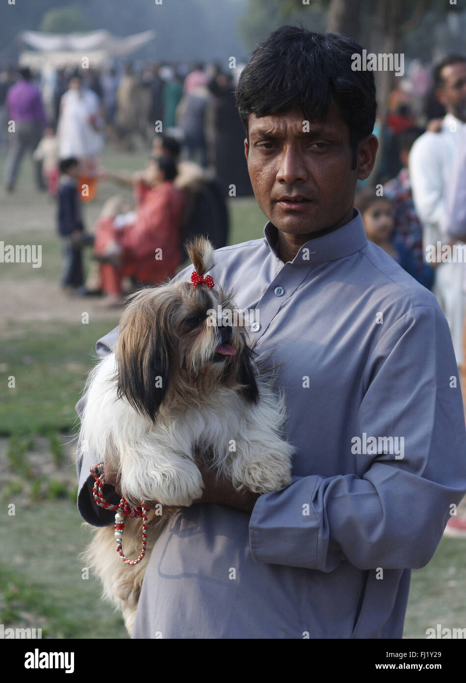 Pakistani People with their pets participating in Dog Show "Royal ...