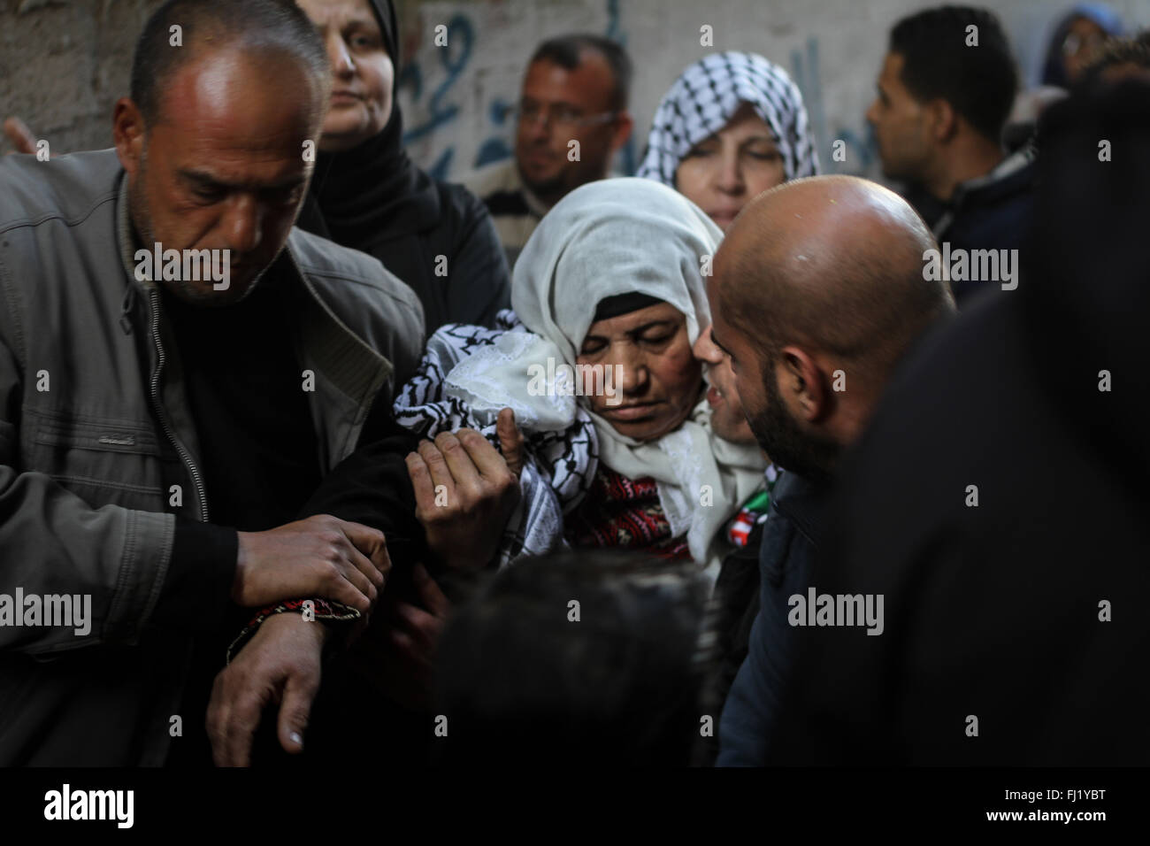 The collapse of the mother of the Palestinian Prisoners "Ashraf Hamash ...