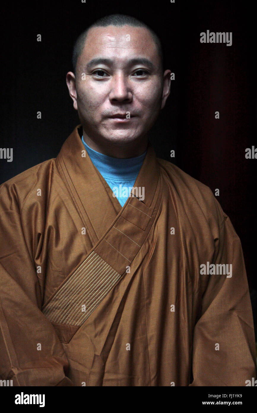 Portrait of Chinese Buddhist monk in Beijing, China Stock Photo - Alamy