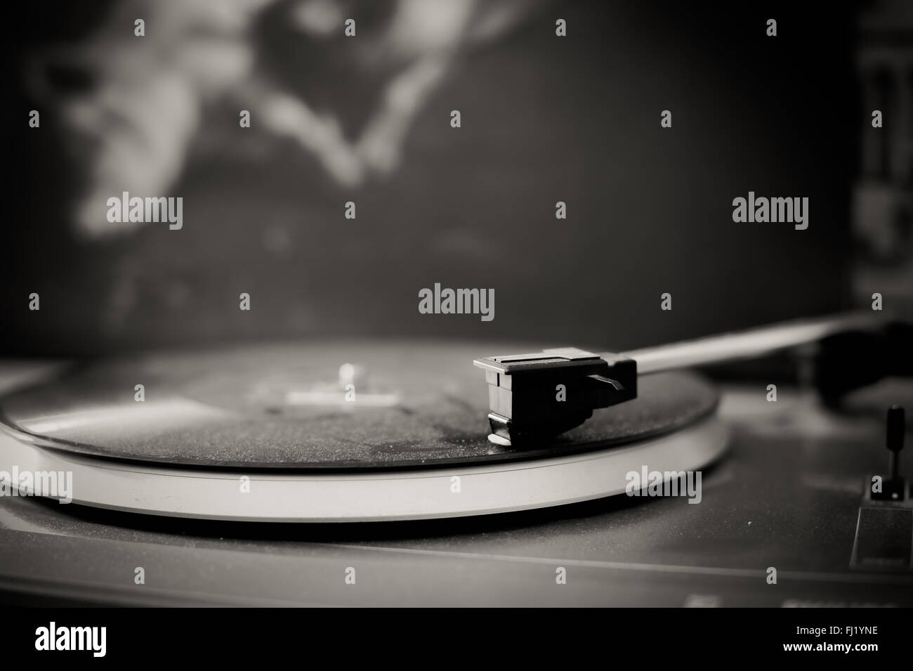 Turntable disc hi-res stock photography and images - Alamy
