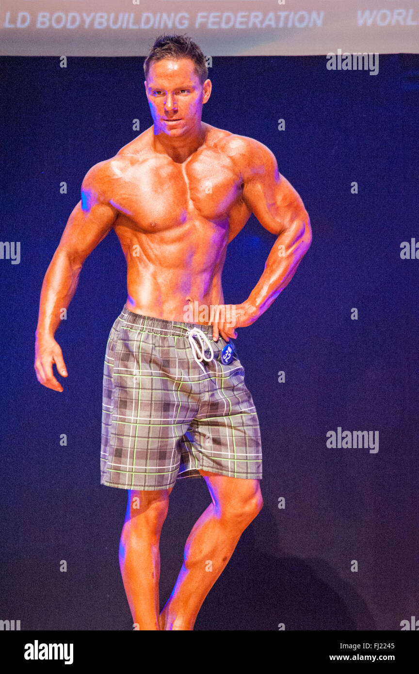 Pose posing model hi-res stock photography and images - Alamy