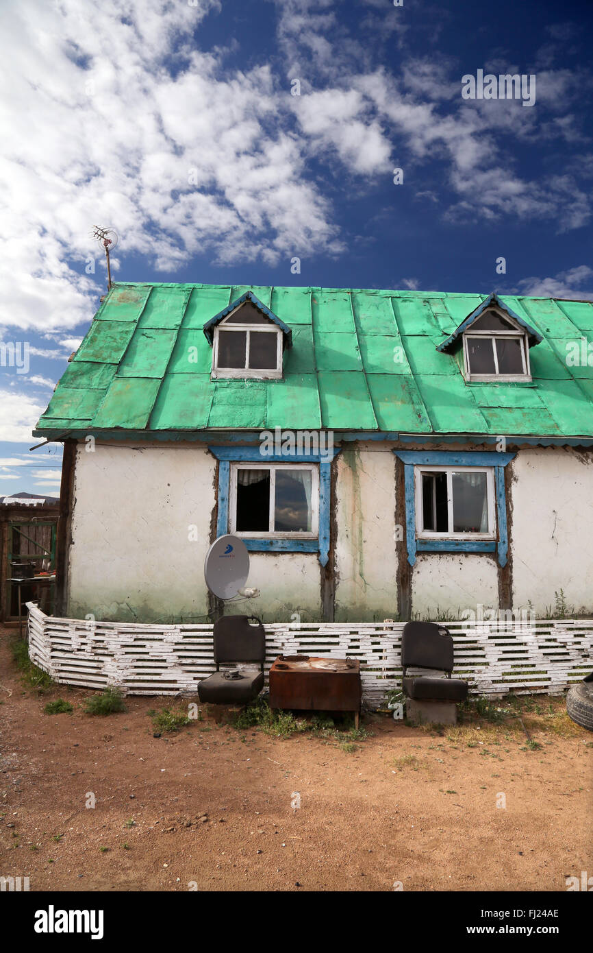 Poor people house hi-res stock photography and images - Alamy