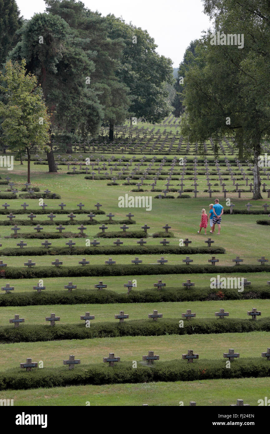 A family walk through the many crosses/headstones of the Lommel German ...
