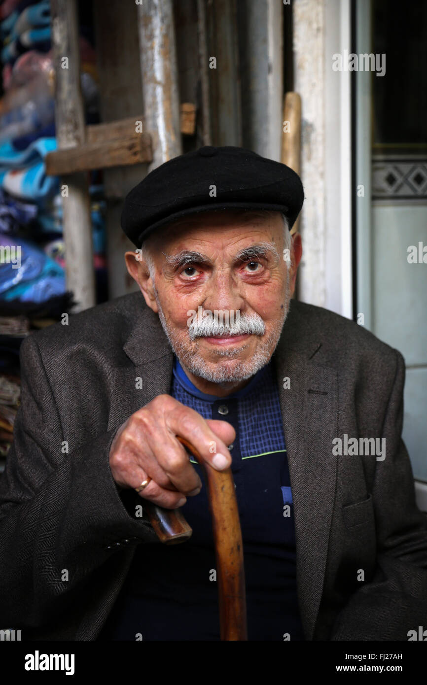 Kurdish old man hi-res stock photography and images - Alamy
