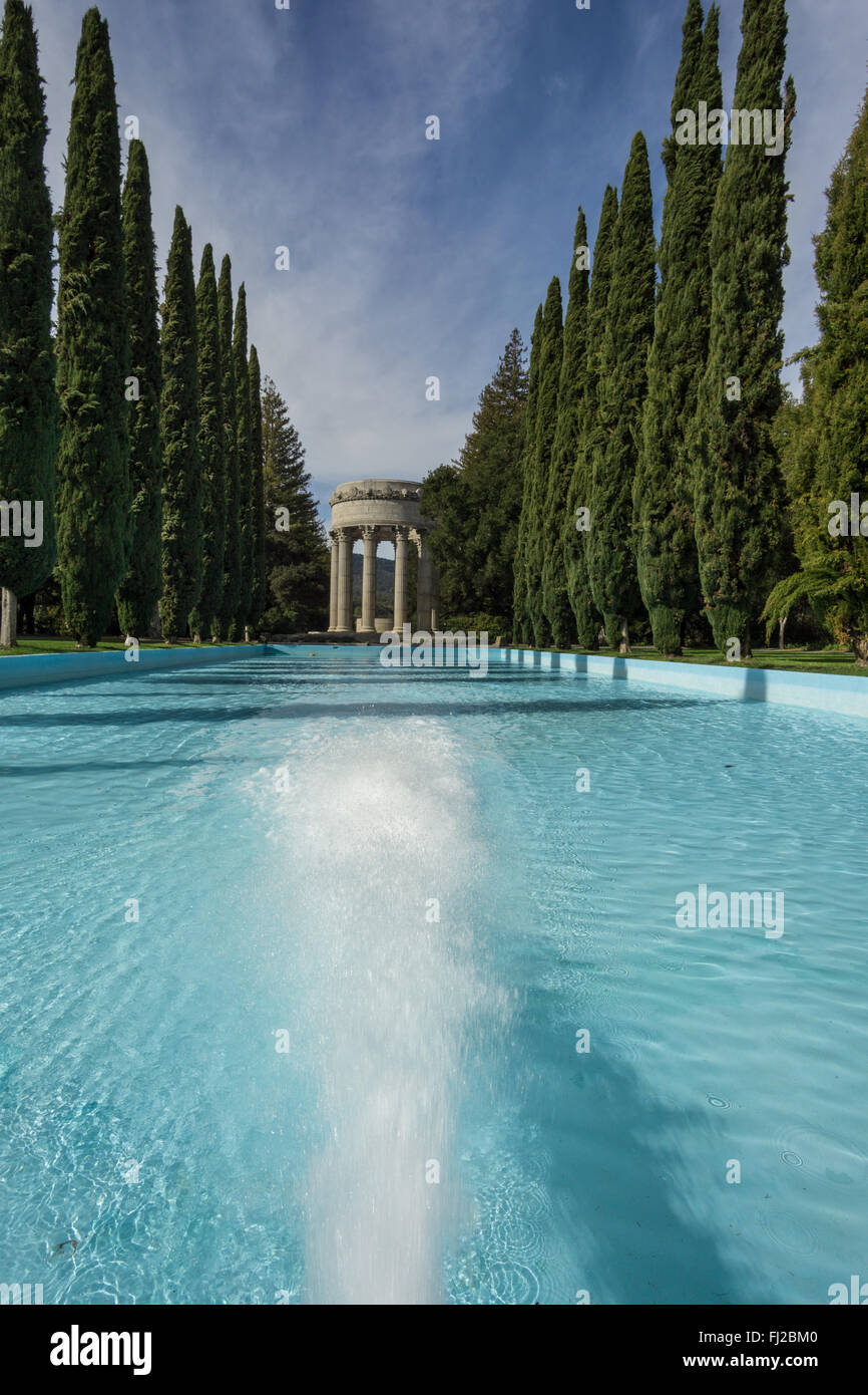Pulgas temple hi-res stock photography and images - Alamy