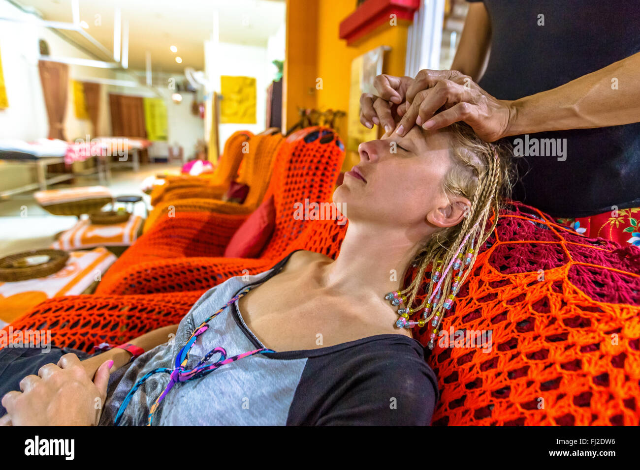 Thai massage girl hi-res stock photography and images - Alamy