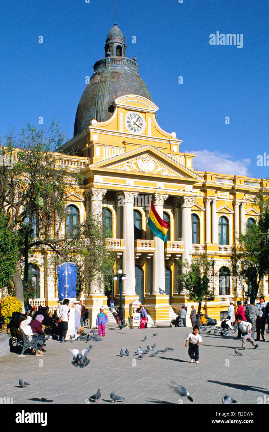 The GOVERNMENT PALACE in LA PAZ'S Central Square - BOLIVIA Stock Photo ...