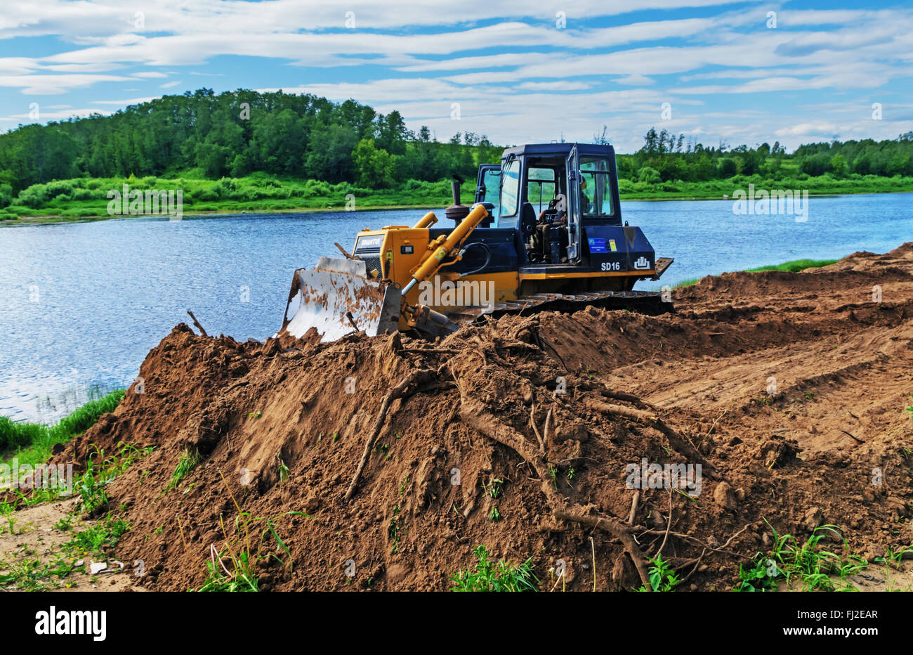Construction of Vitebsk hydroelectric power station. Preparation of the ...
