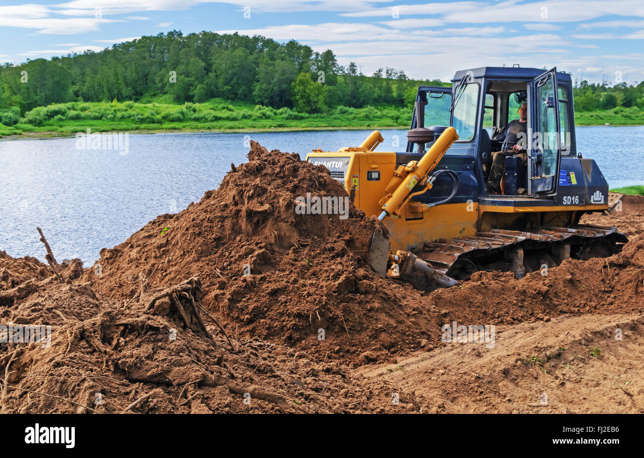 Construction of Vitebsk hydroelectric power station. Preparation of the ...
