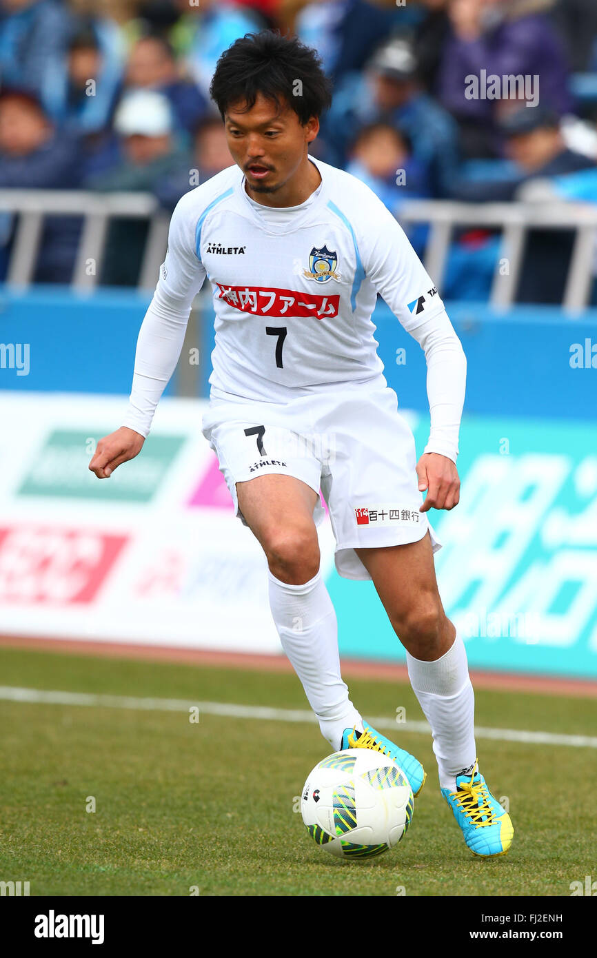 NHK SPRING Mitsuzawa Football Stadium, Kanagawa, Japan. 28th Feb, 2016 ...