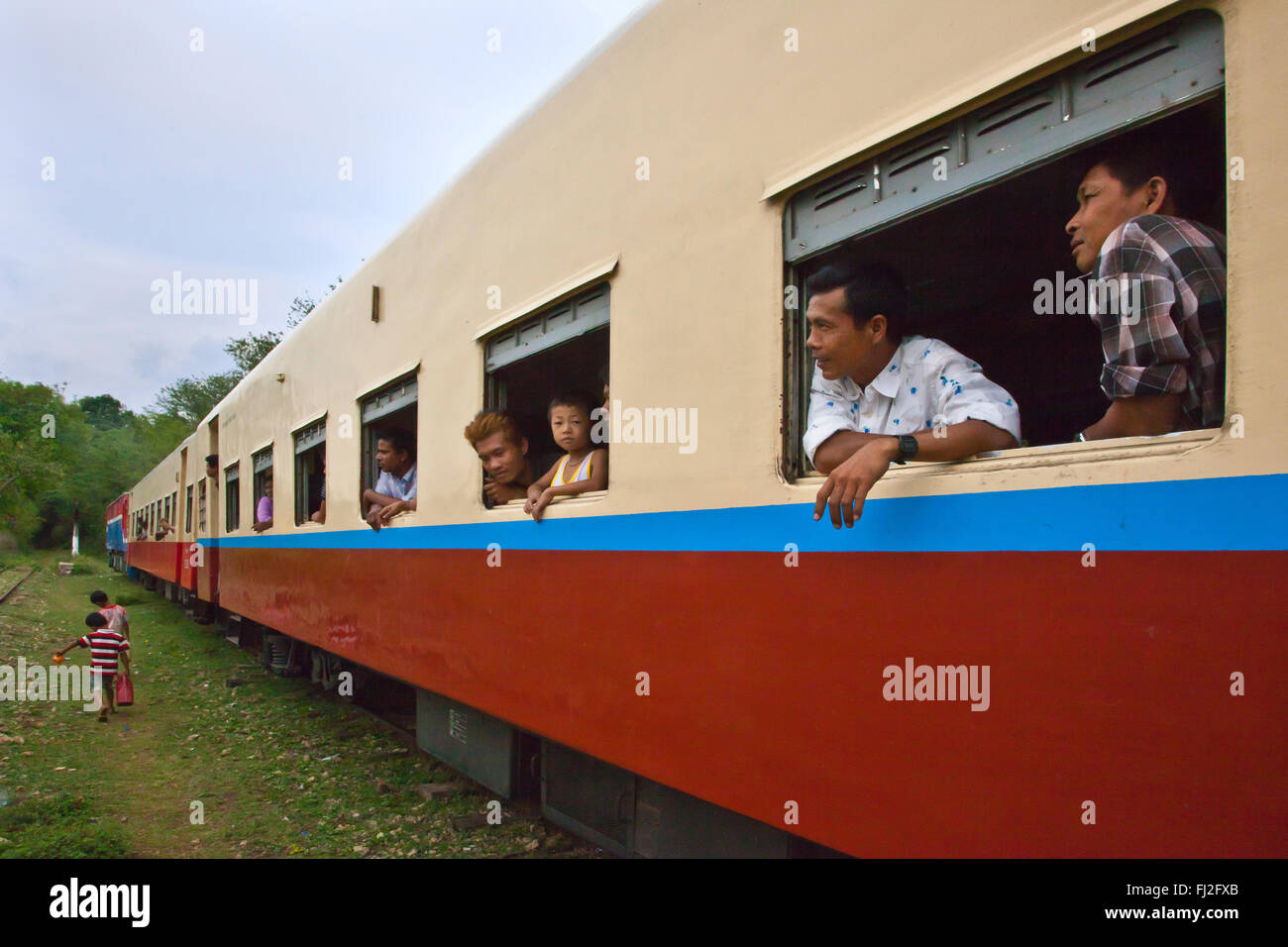BURMESE passengers on the train ride from Pyin U Lwin to Hsipaw ...