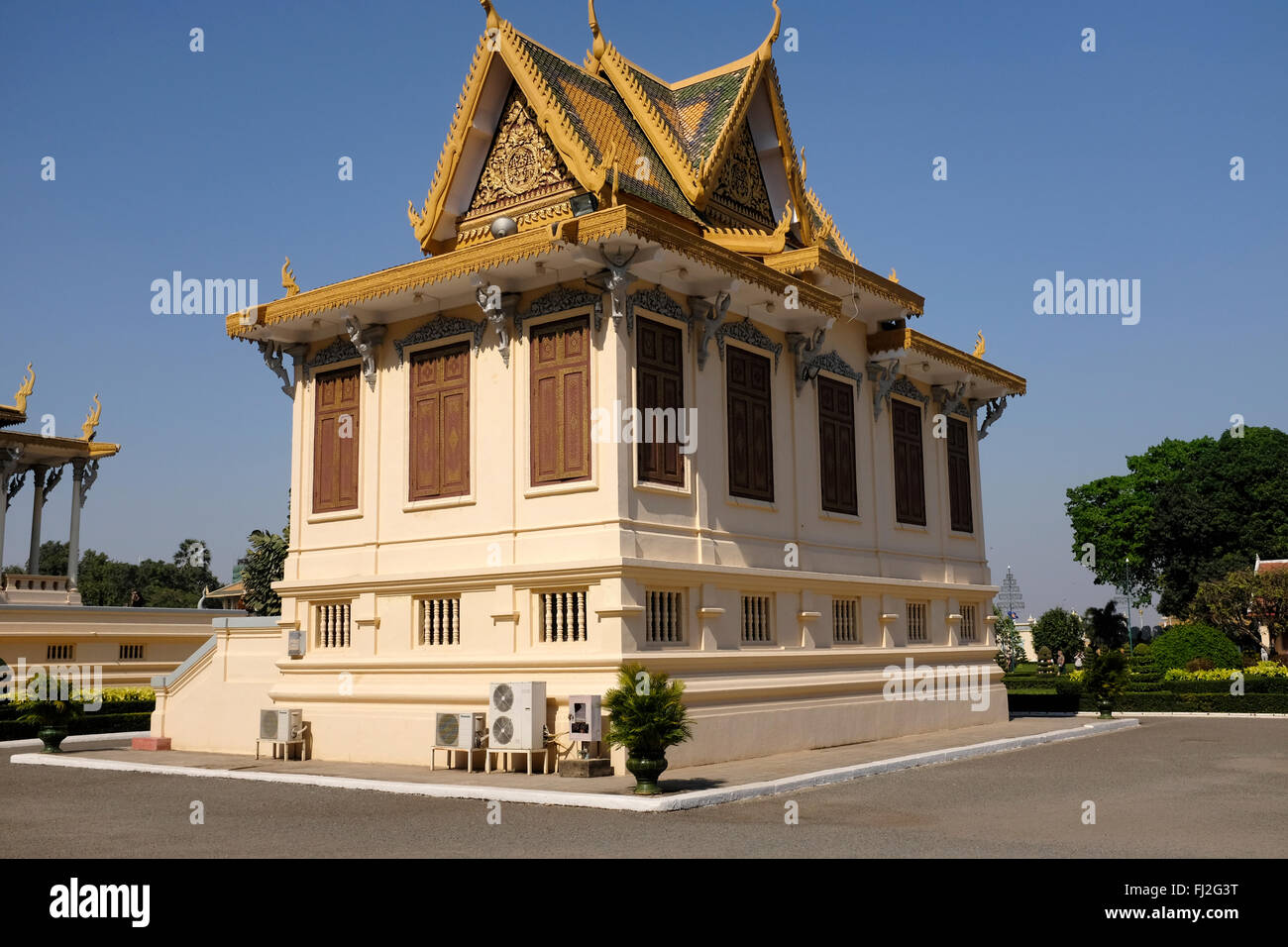 Royal Palace Complex in Phnom Penh, Cambodia Stock Photo - Alamy