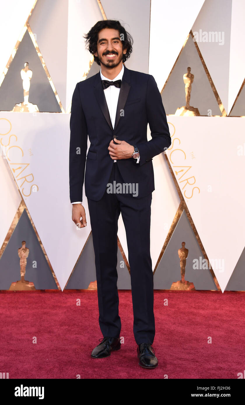 Hollywood, California, USA. 28th Feb, 2016. DEV PATEL on the red carpet ...