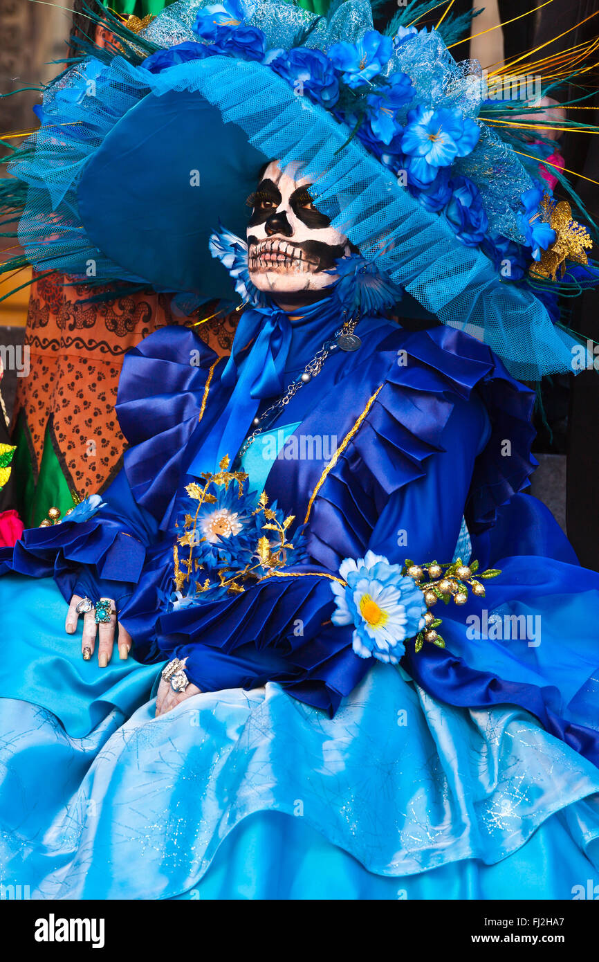 LA CALAVERA CATRINA or Elegant Skull, is the icon of the DAY OF THE ...