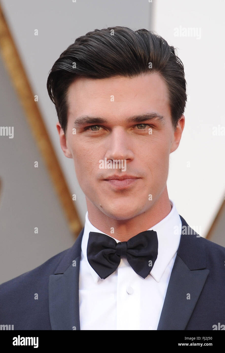 Finn wittrock red carpet hi-res stock photography and images - Alamy