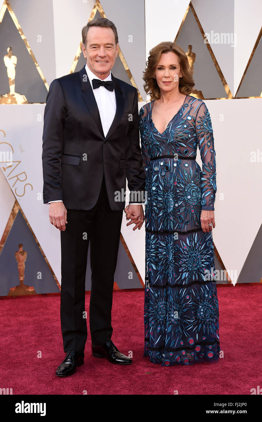 Hollywood, California, USA. 28th Feb, 2016. Actor BRYAN CRANSTON and ...