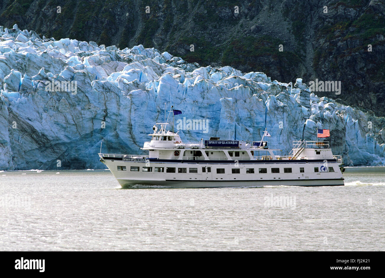 The SPIRIT OF GLACIER BAY tourist boat - GLACIER BAY NATIONAL PARK ...