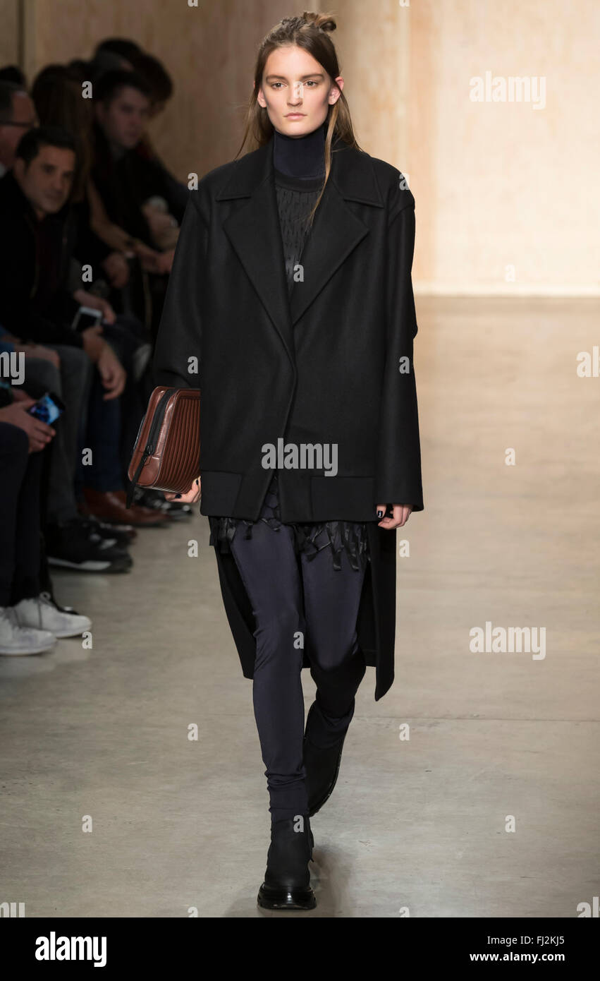 Julia fleming hi-res stock photography and images - Alamy