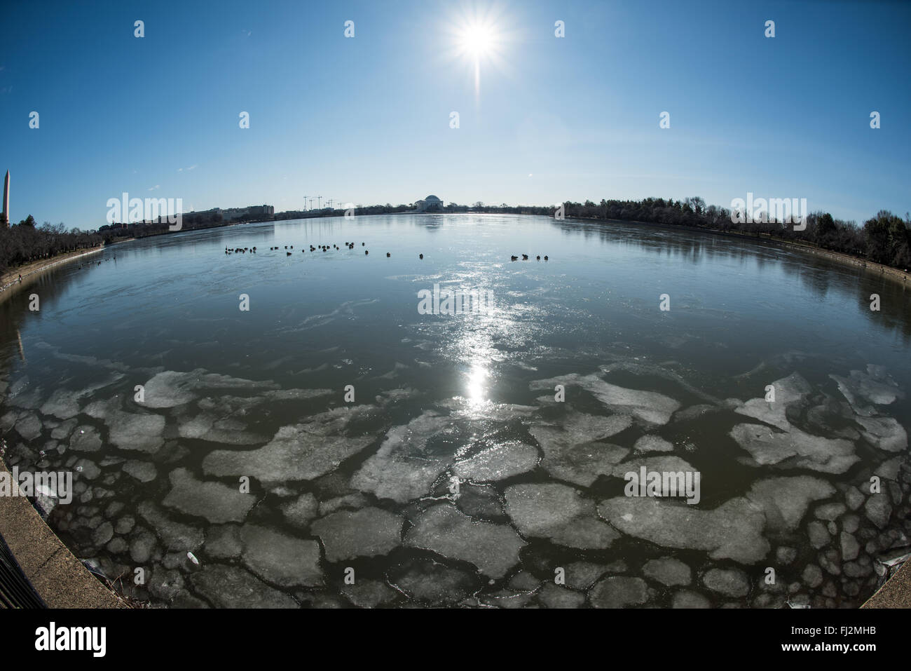 Frozen tidal area hi-res stock photography and images - Alamy