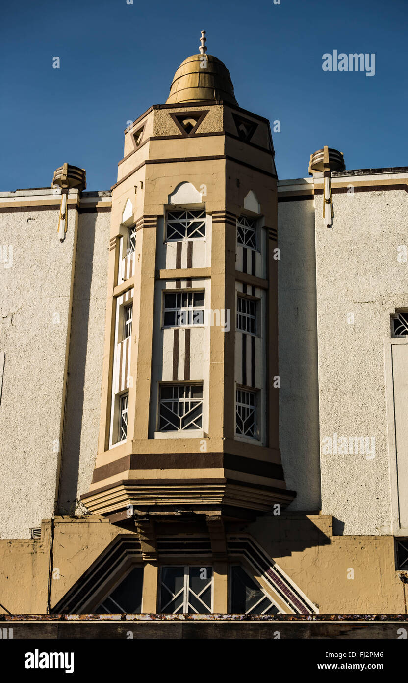 Old cinema building hi-res stock photography and images - Alamy