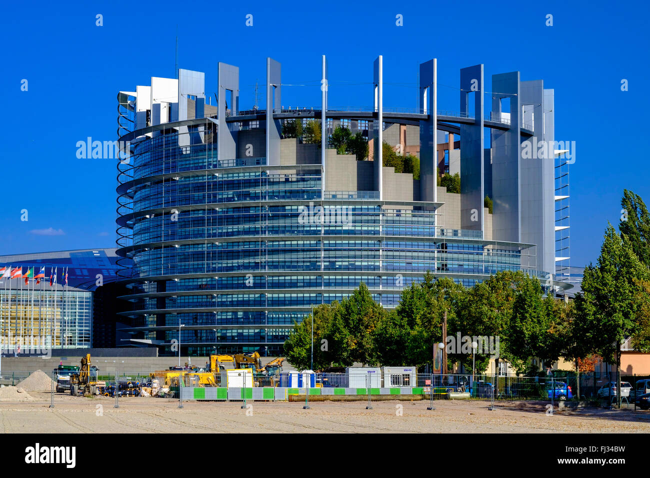 Louise Weiss building, European Parliament, building site equipment ...