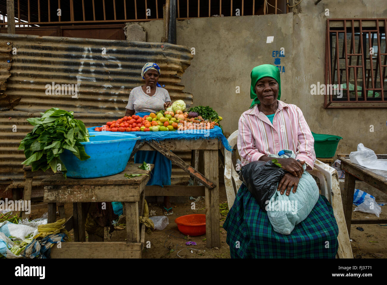 Life in Bairro Rangel, Luanda, Angola, Africa Stock Photo - Alamy