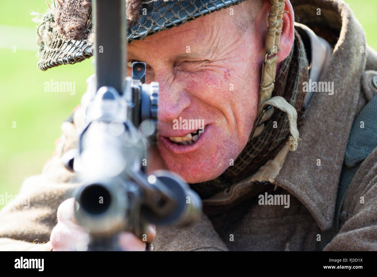 World war two soldier facing camera hi-res stock photography and images ...
