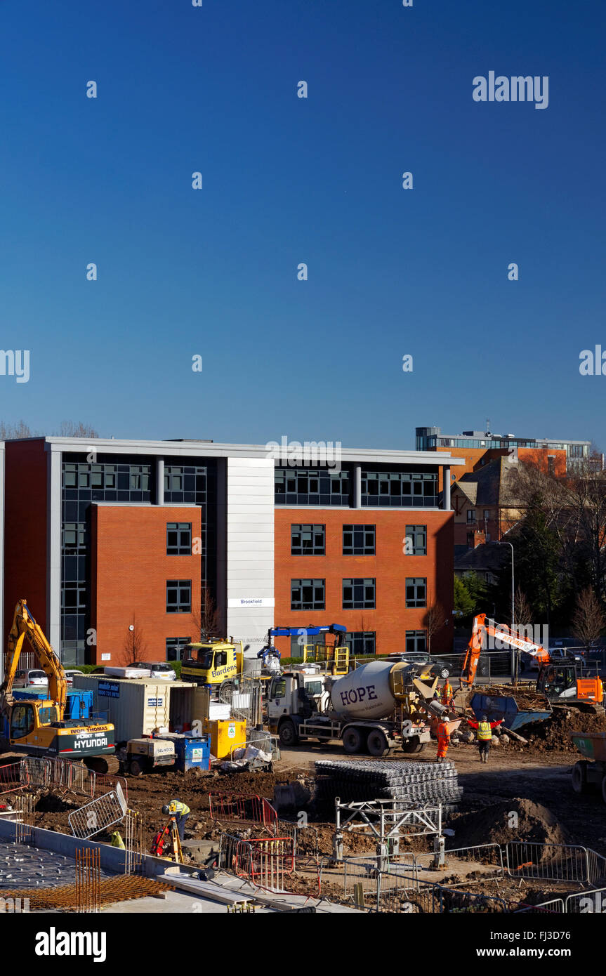 Cranes construction work british hi-res stock photography and images ...