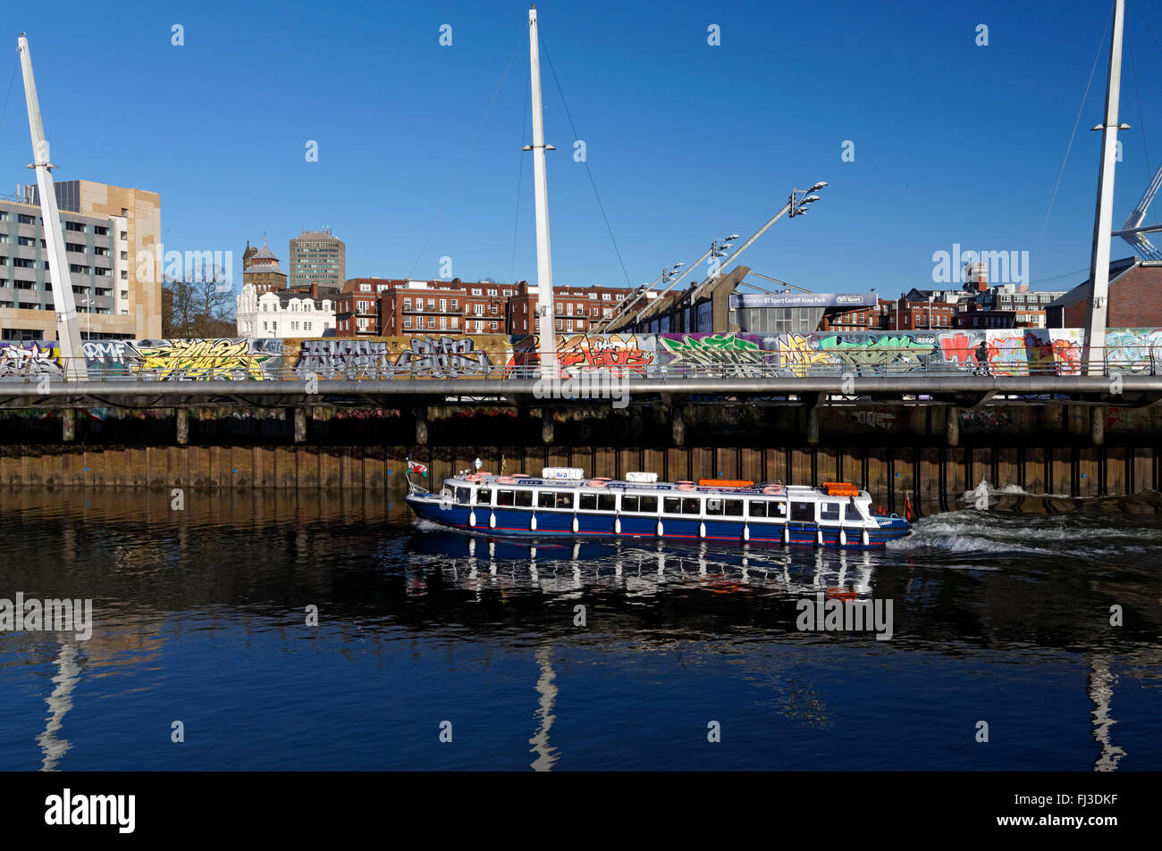 Aqua bus hi-res stock photography and images - Alamy