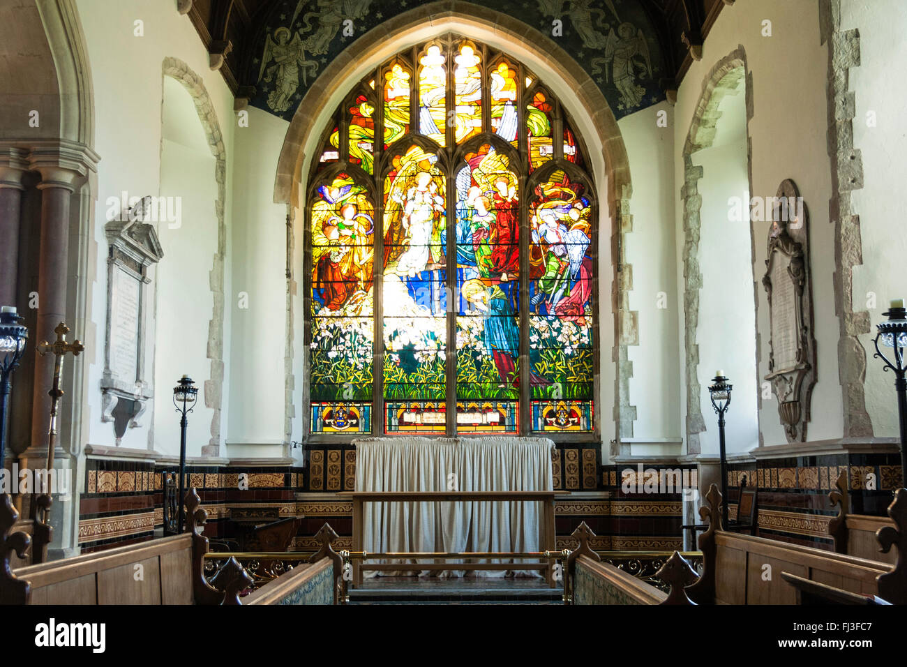 Wickhambreaux 14th century church, Kent, England. Interior and the 1896 ...