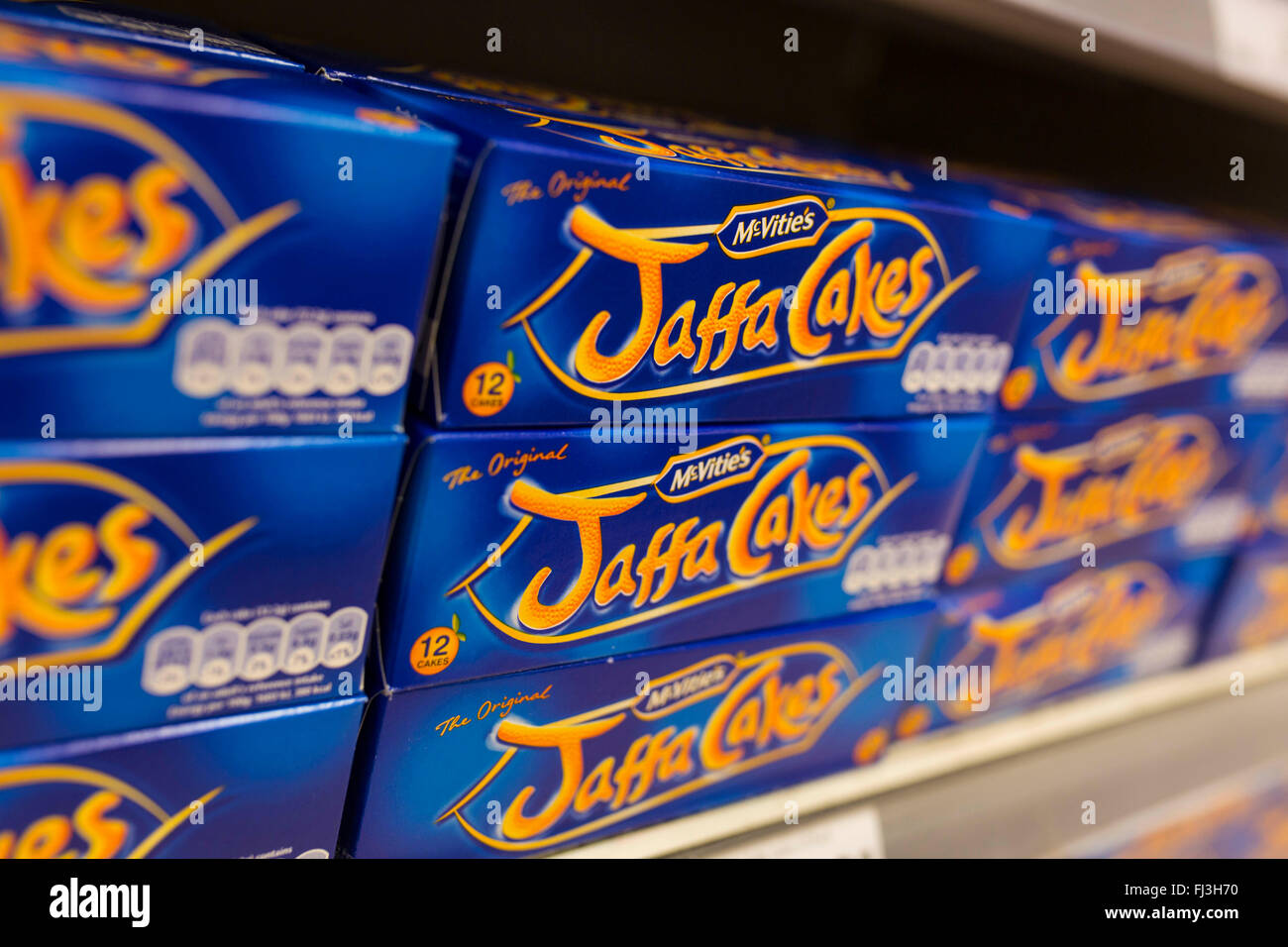 Mcvitie’s jaffa cakes hi-res stock photography and images - Alamy