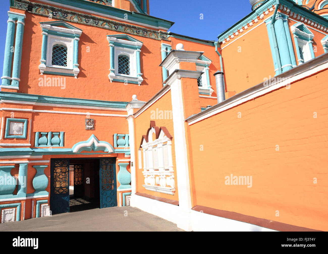 church in the daytime Stock Photo - Alamy