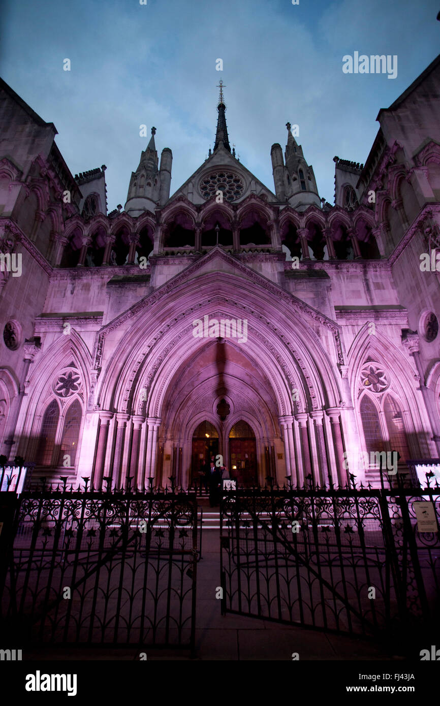 The Royal Courts of Justice, London at night Stock Photo - Alamy