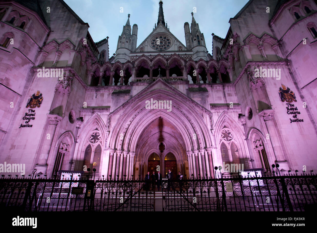 The Royal Courts of Justice, London at night Stock Photo - Alamy