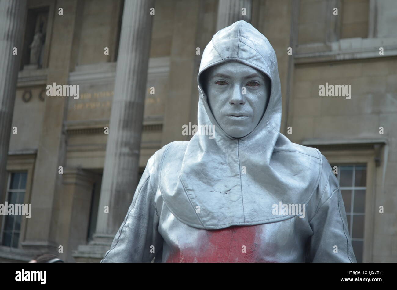 Silver living statue hi-res stock photography and images - Alamy