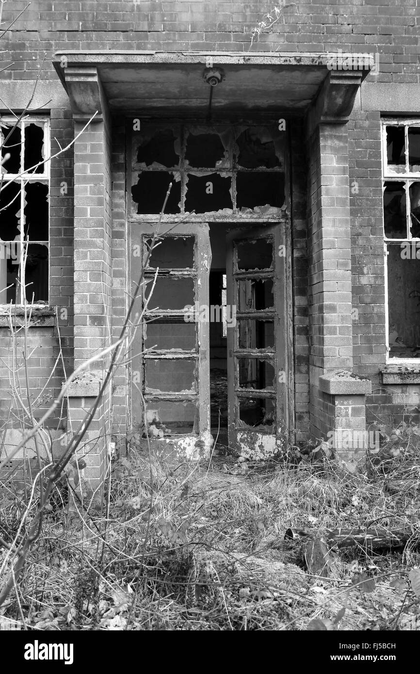 Warehouse creepy Black and White Stock Photos & Images - Alamy