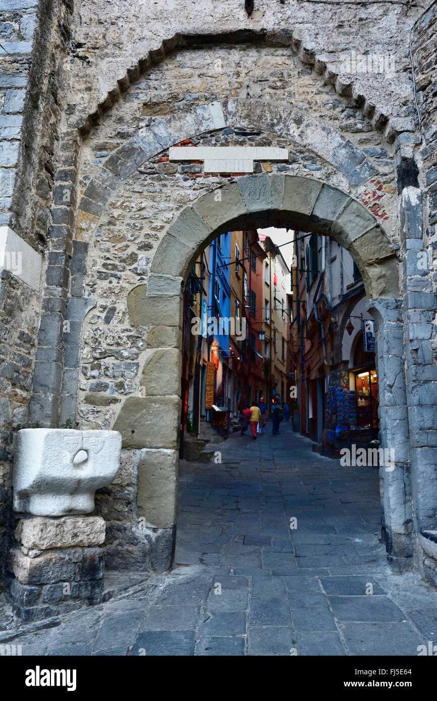 Streets of the medieval village of Portovenere - Porto Venere - La ...