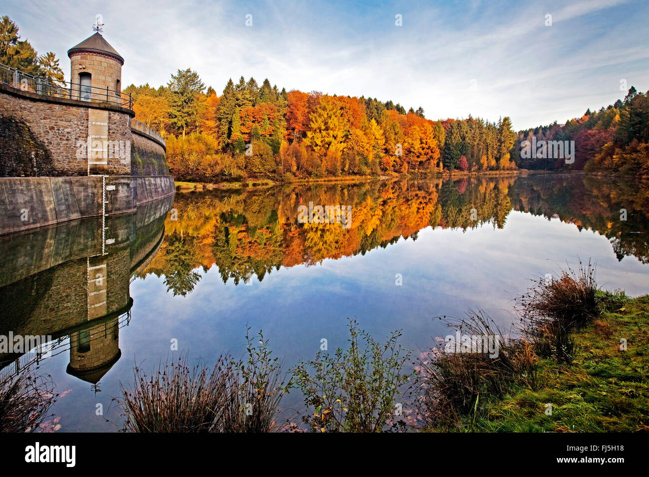 Water storage towers potable hi-res stock photography and images - Alamy