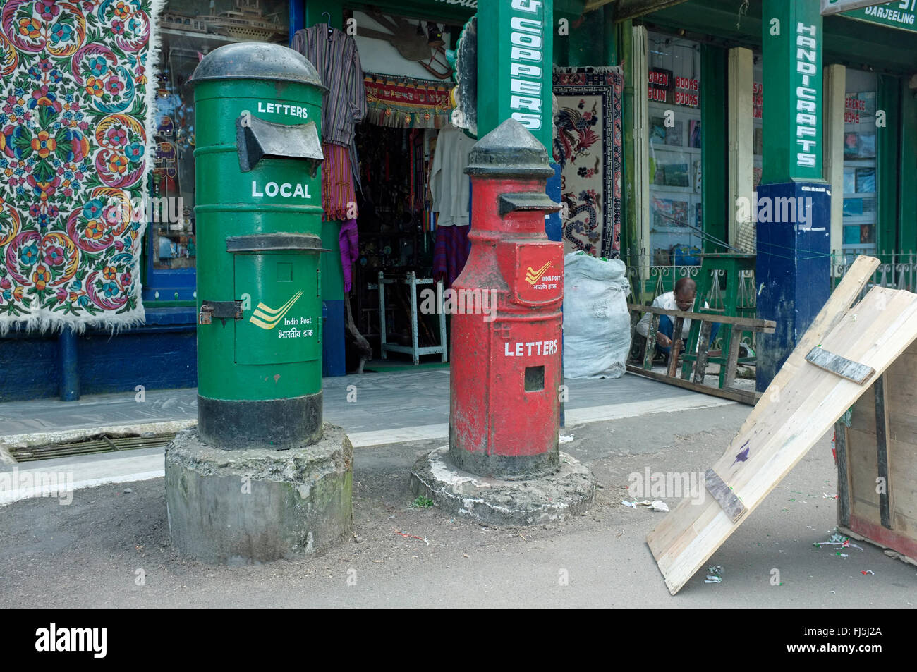Indian red post box hi-res stock photography and images - Alamy