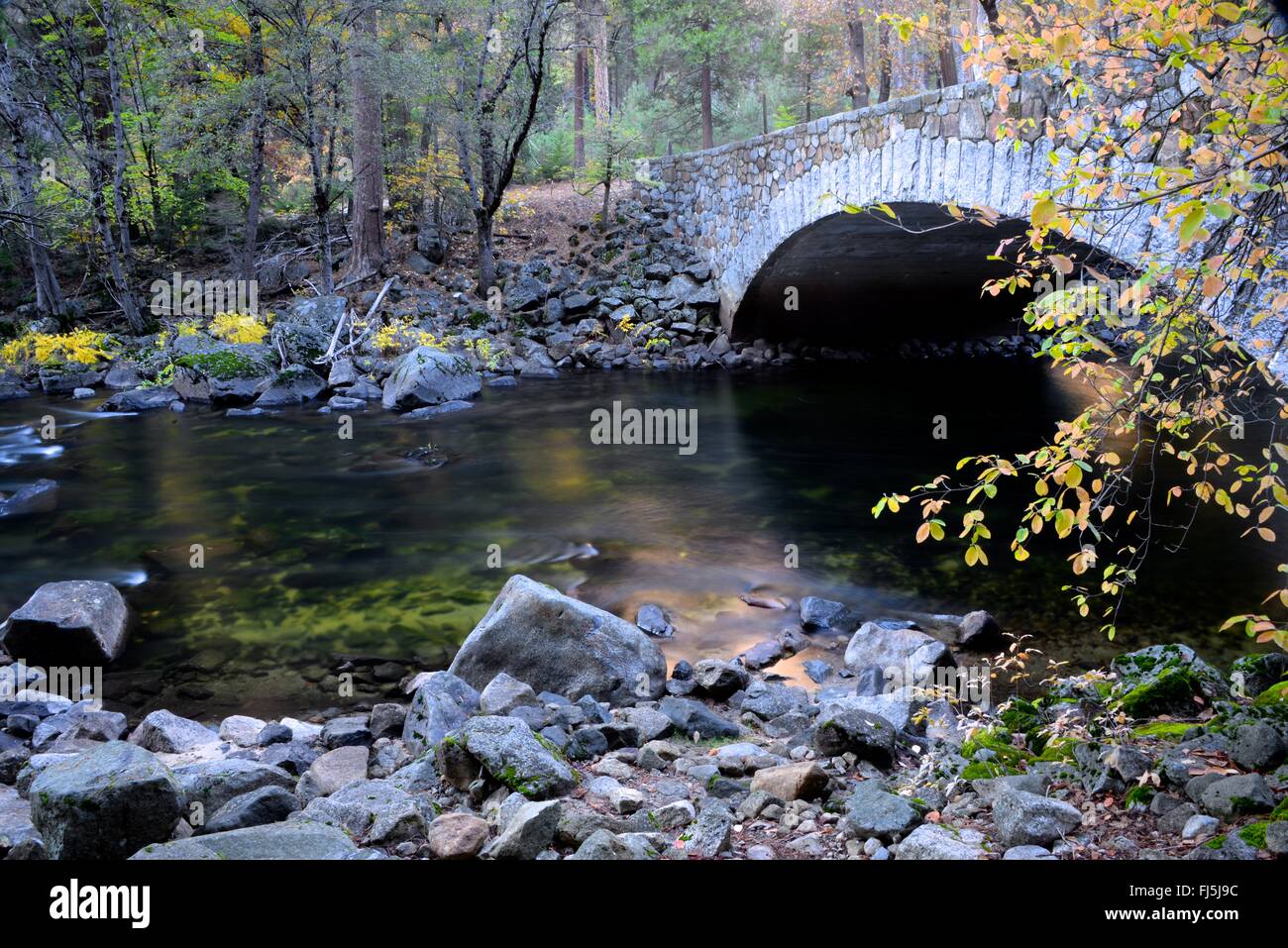 Pohono Bridge and Mersed River, Yosemite National Park, California ...