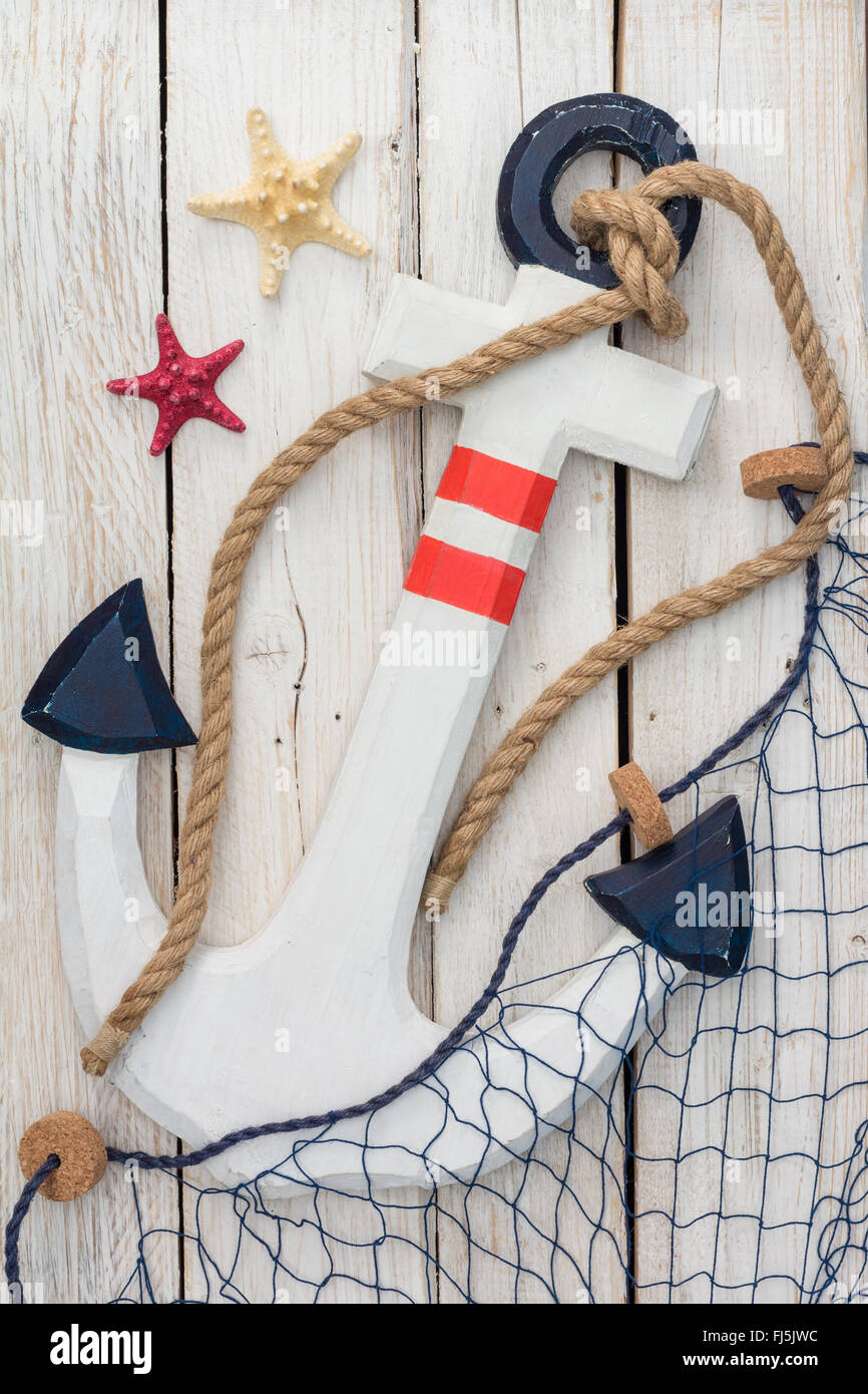 anchor chain and starfish on old boards, view from above Stock Photo ...