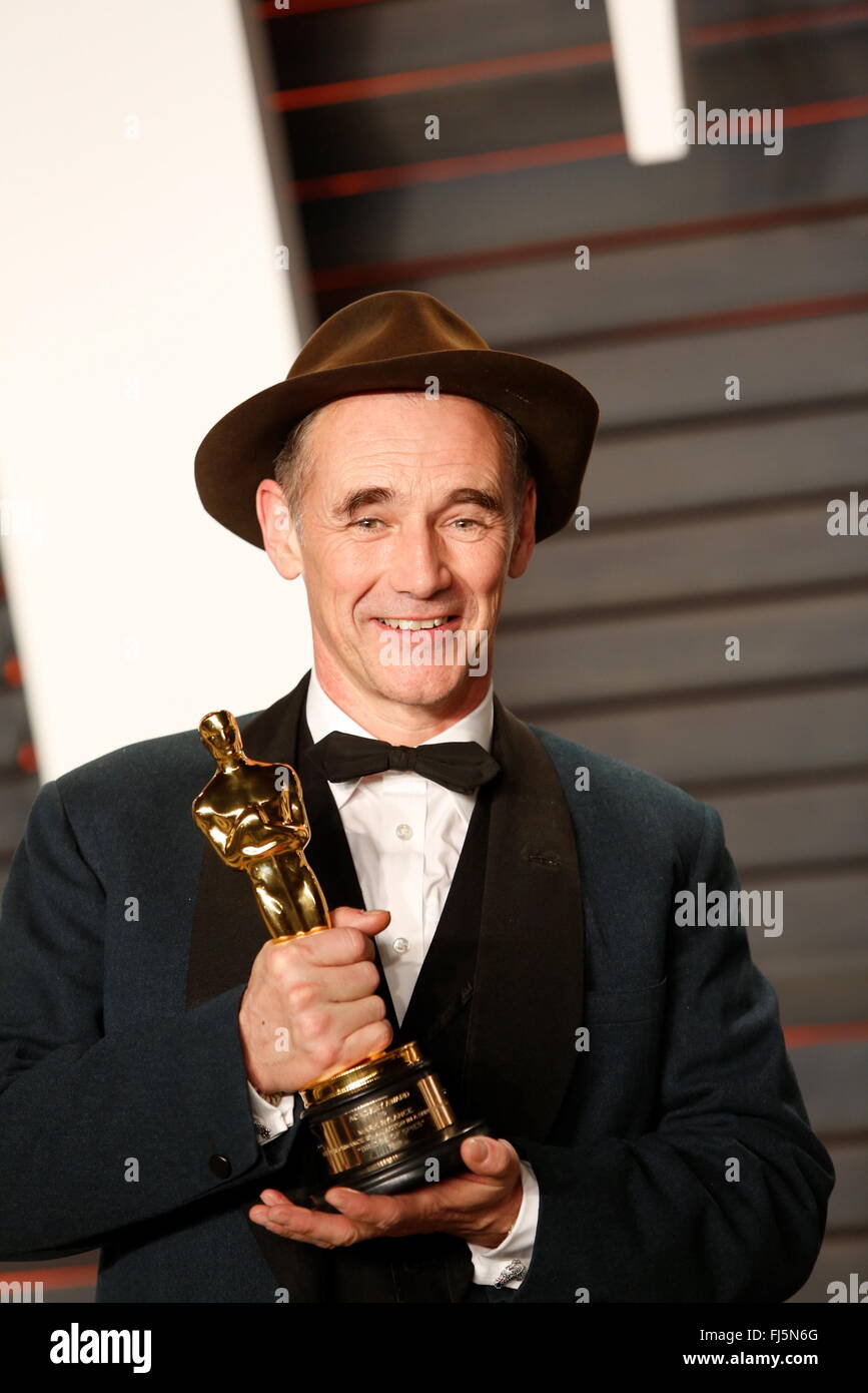 Beverly Hills, Los Angeles, USA. 28th Feb, 2016. Actor Mark Rylance ...