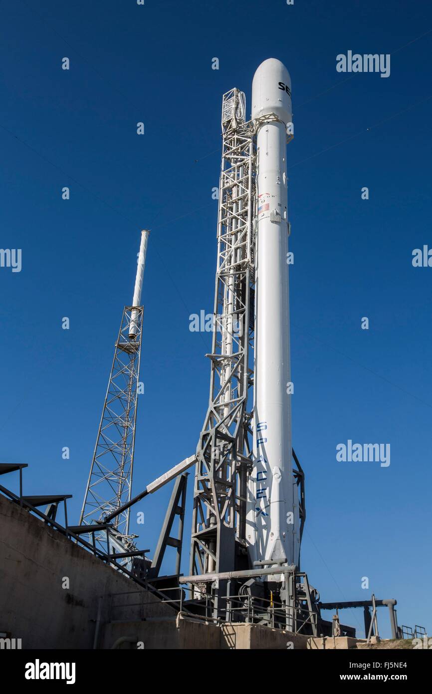 The SpaceX Falcon 9 upgraded higher thrust rocket in position for lift ...