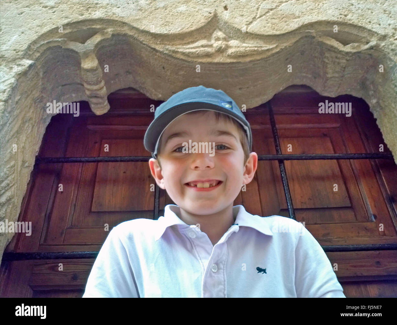 Smiling face boy boys hi-res stock photography and images - Alamy