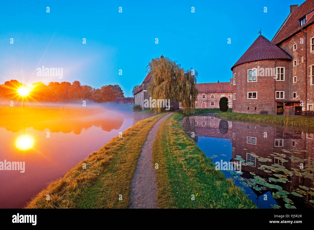 Germany castle sunset hi-res stock photography and images - Alamy