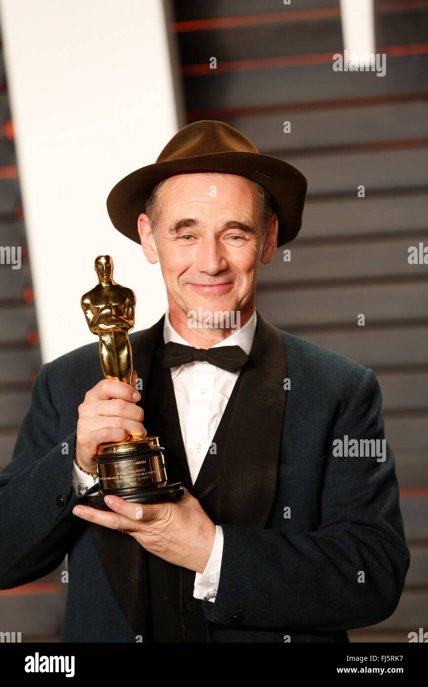 Beverly Hills, Los Angeles, USA. 28th Feb, 2016. Actor Mark Rylance ...