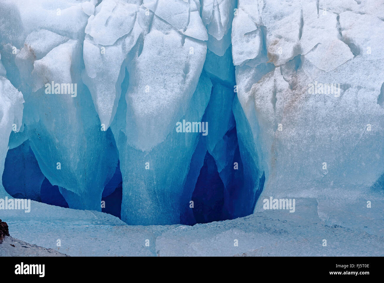 iceberg at the Ericbreen Glacier, Norway, Svalbard Stock Photo - Alamy