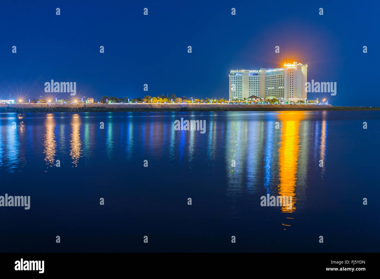 Night View in Phnom penh,Cambodia Stock Photo - Alamy